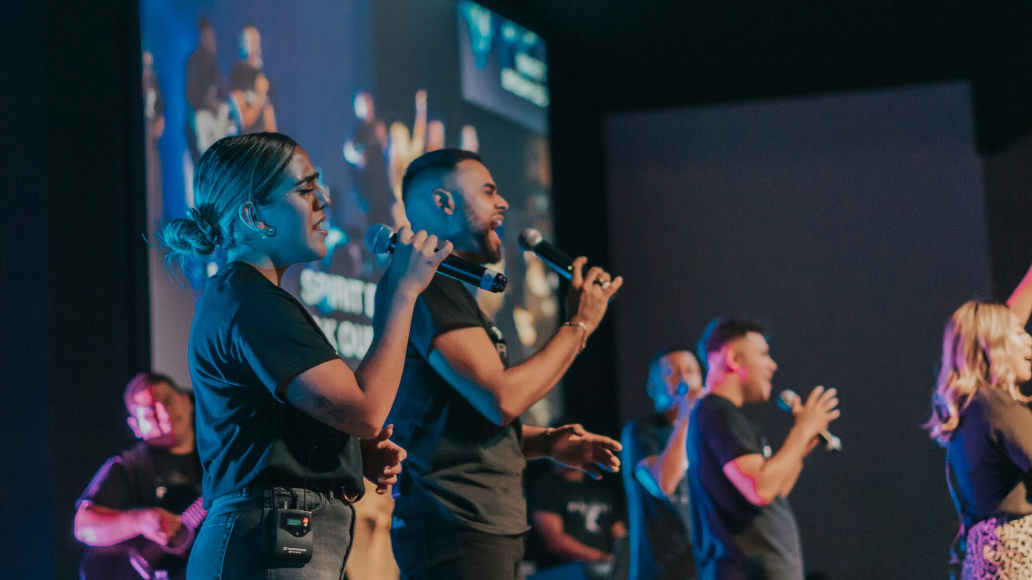 Worship Team Dress Code: Authenticity or Dressing Your Best? - Worship University